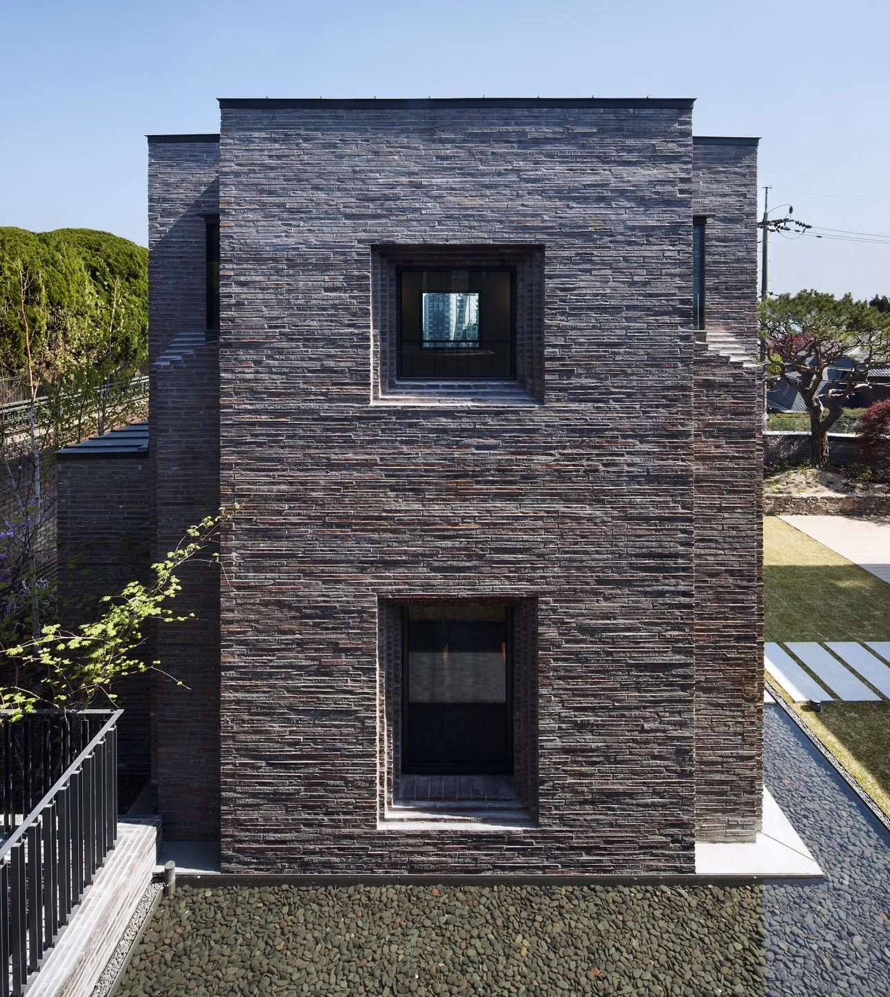 ITAEWON HOUSE — THE_SYSTEM LAB