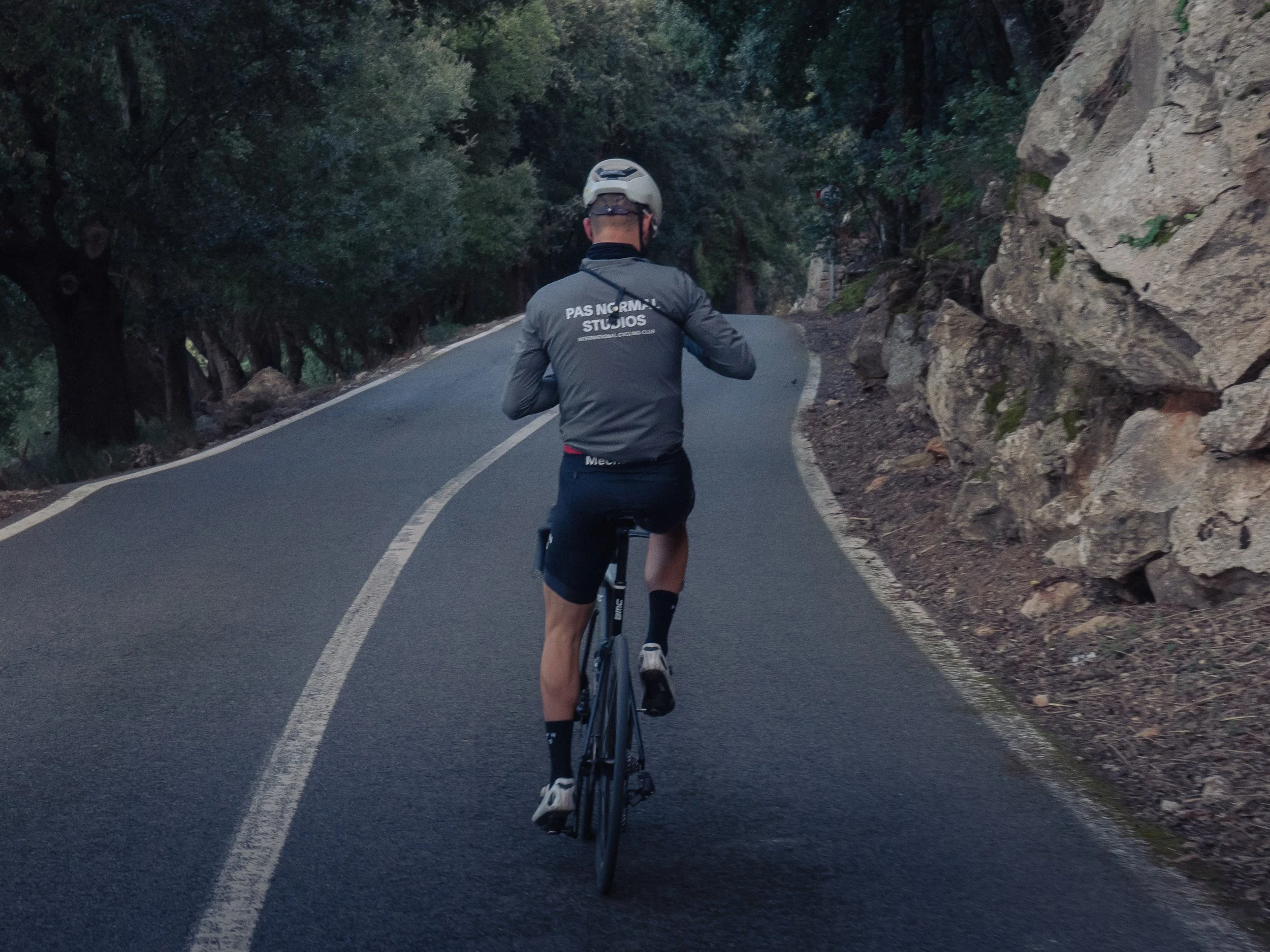 This Is The Best Cycling Camera Strap You Will Find Out There — rik de ...