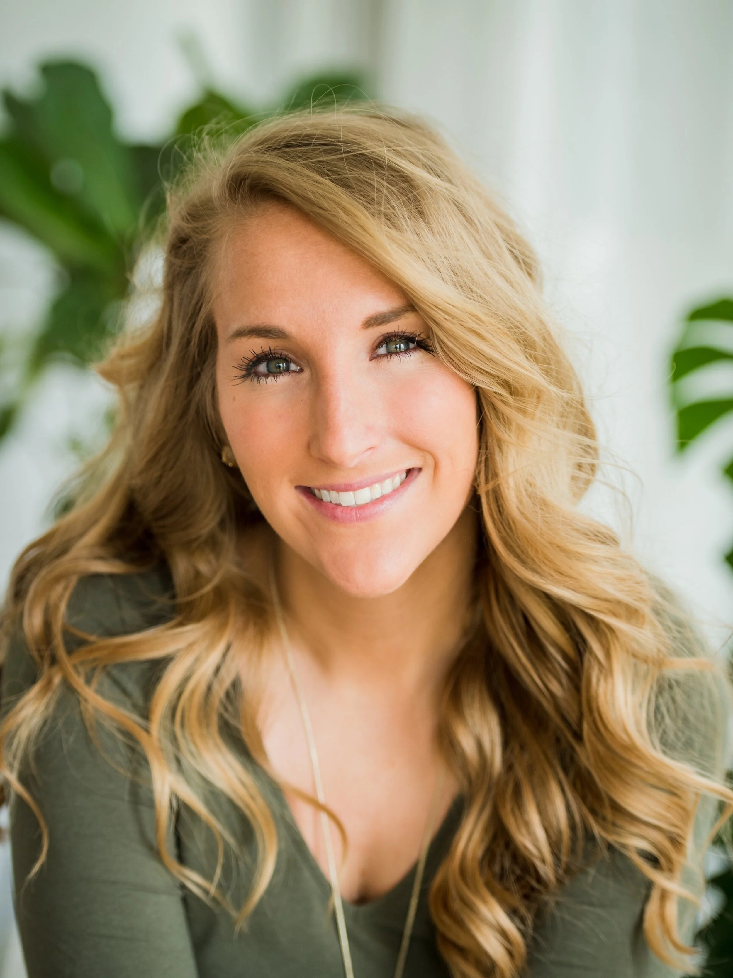 Meet Kayla | Speech Language Pathologist Kansas City — Connect The Dots ...