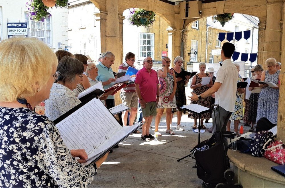 Ilminster Community Choir, conducted by Chris Grabham — Ilminster Arts ...