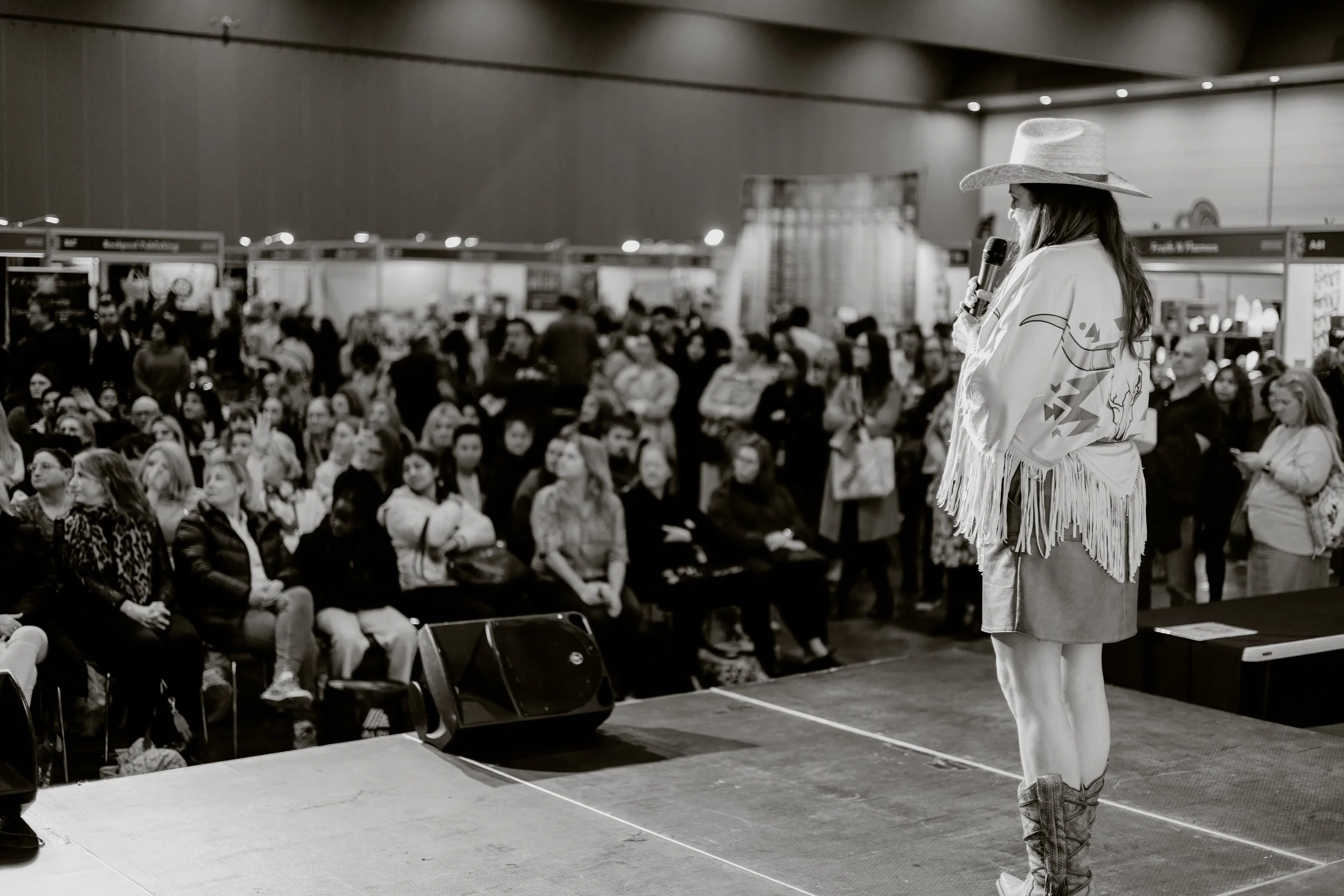 The Cowgirl Medium - Tonia Reeves