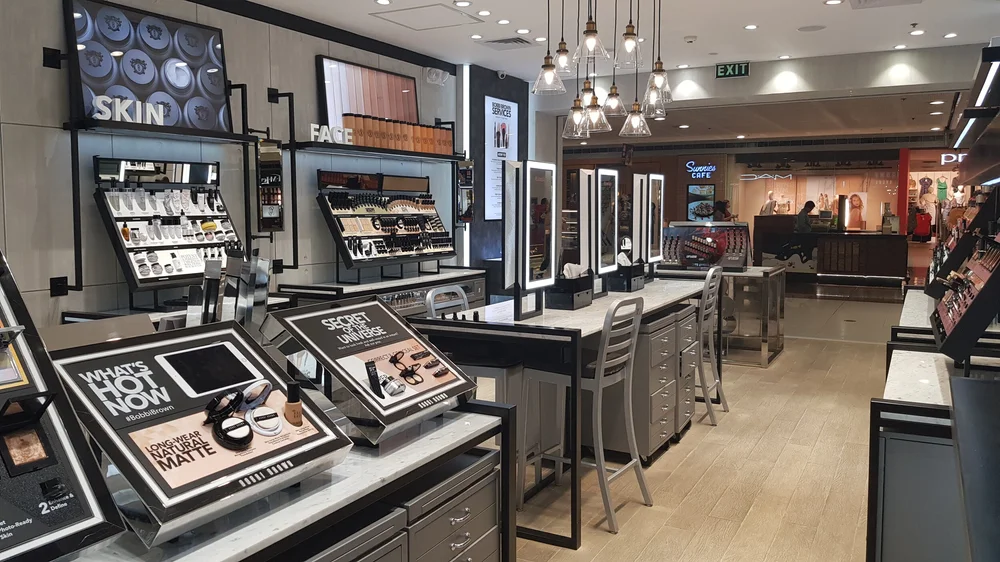 Retail Displays — MC Display and Metalcraft Corporation