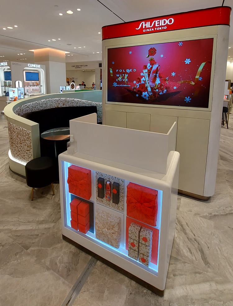 Retail Displays — MC Display and Metalcraft Corporation