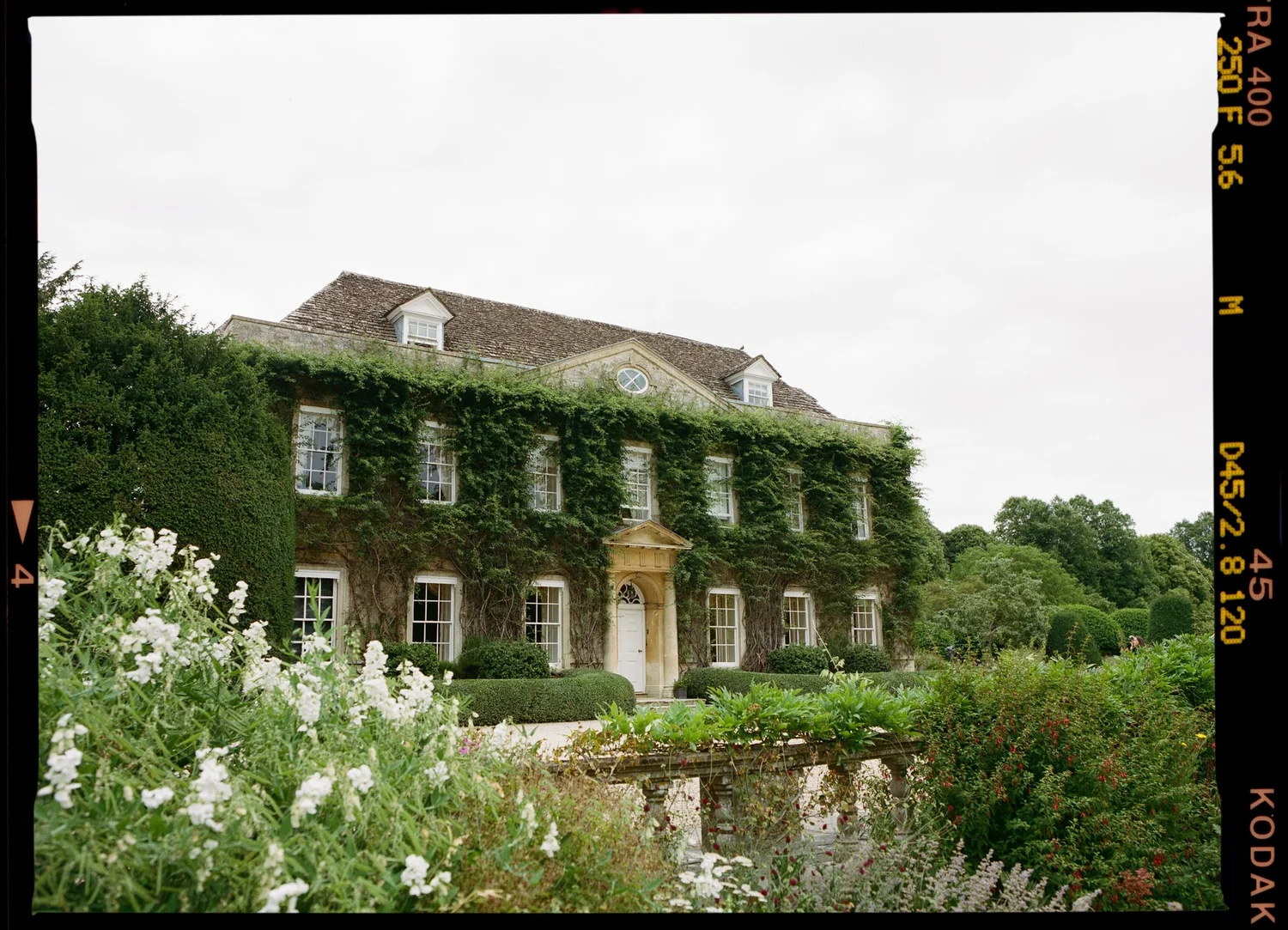 Cornwell Manor: Destination Wedding in the Cotswolds | Taylor & Porter
