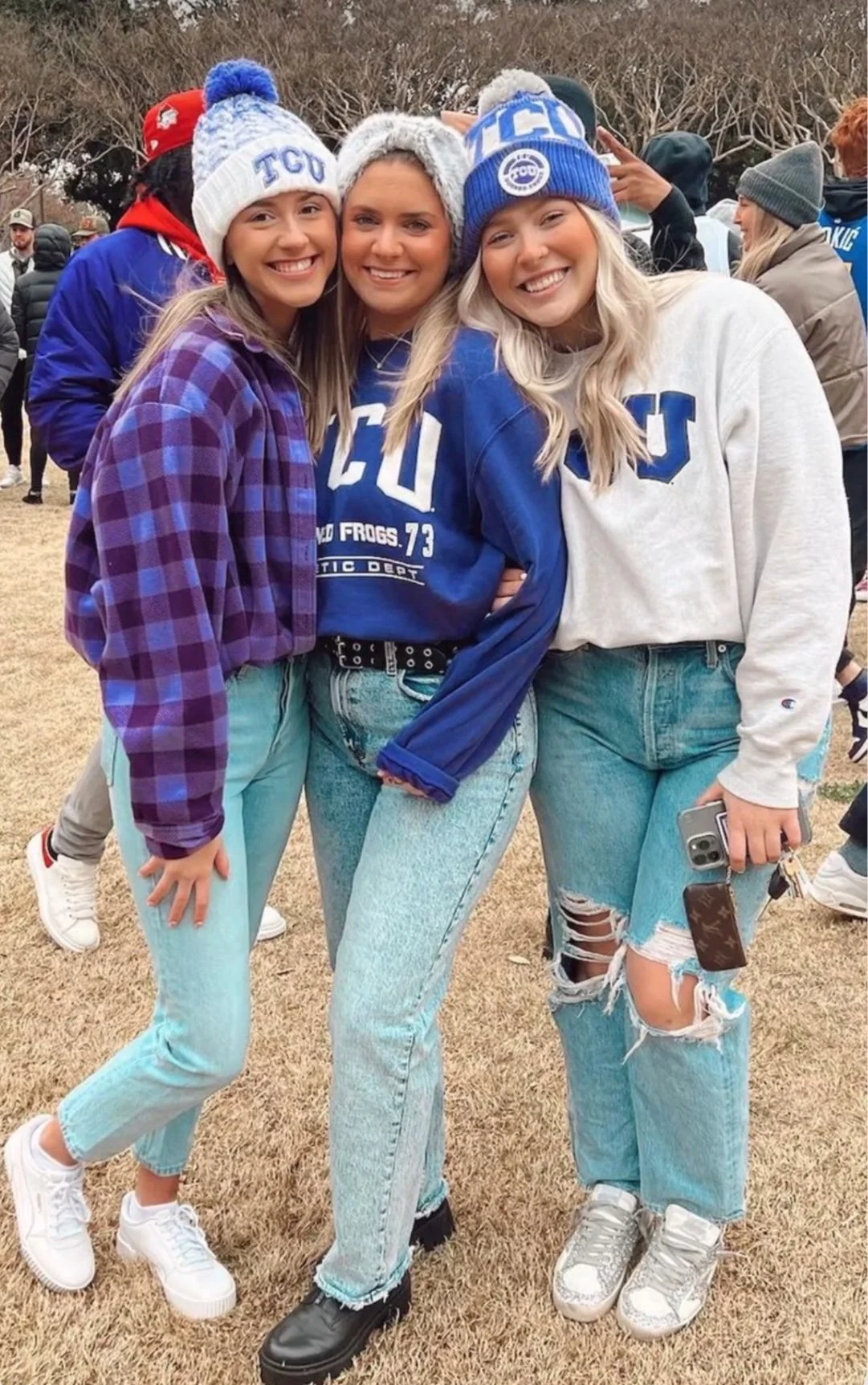10 Cold Weather Game Day Outfit Ideas That Actually Look Cute Nikki Lo