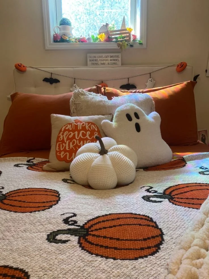 21 Cute Fall Dorm Decor Ideas! (Cozy & Aesthetic Fall Vibes) — nikki lo