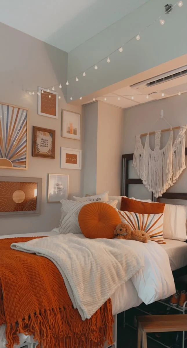 21 Cute Fall Dorm Decor Ideas! (Cozy & Aesthetic Fall Vibes) — nikki lo