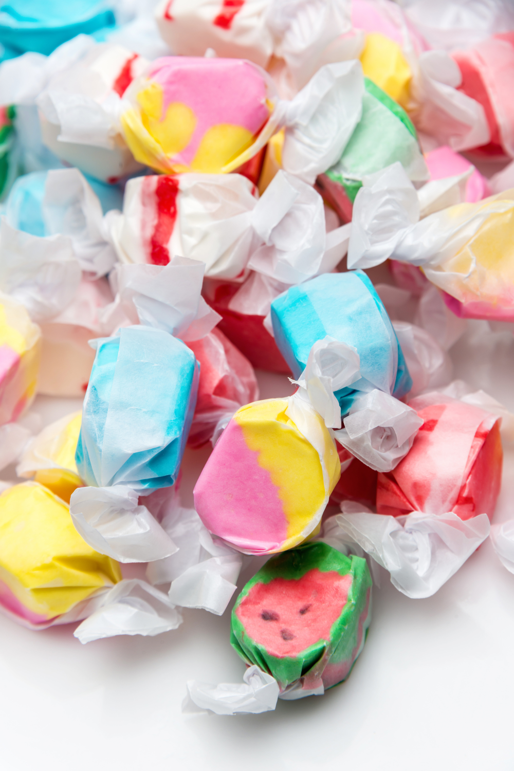 9 Sweet Ideas For Candy Party Favors Guests Will Go CRAZY For! — nikki lo