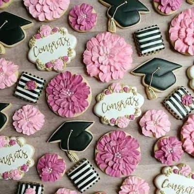 21 BEAUTIFUL Graduation Cookies Too Pretty To Eat! (Ideas & Inspiration ...