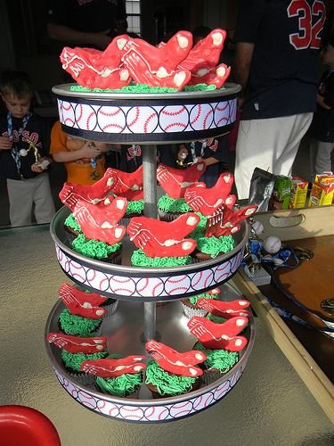 40+ Ideas To Throw The Perfect Baseball Tailgate Party! (Best Decor ...