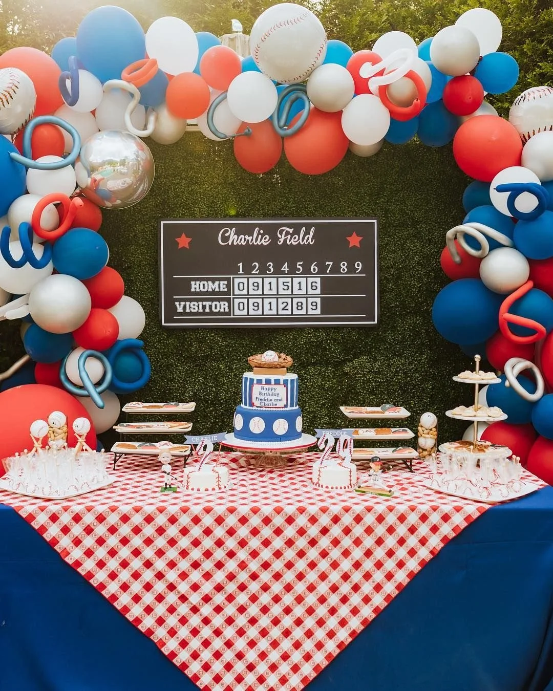 40+ Ideas To Throw The Perfect Baseball Tailgate Party! (Best Decor ...