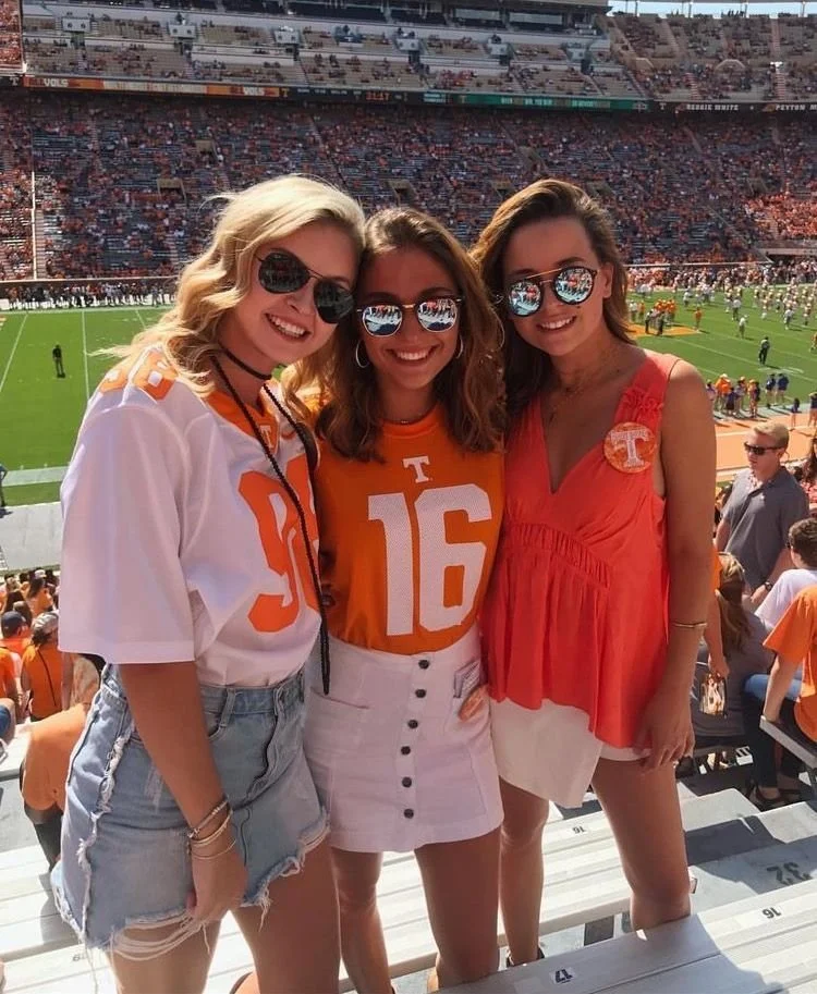 10 Adorable University of Tennessee Game Day Outfits (Go Vols!) — Nikki Lo
