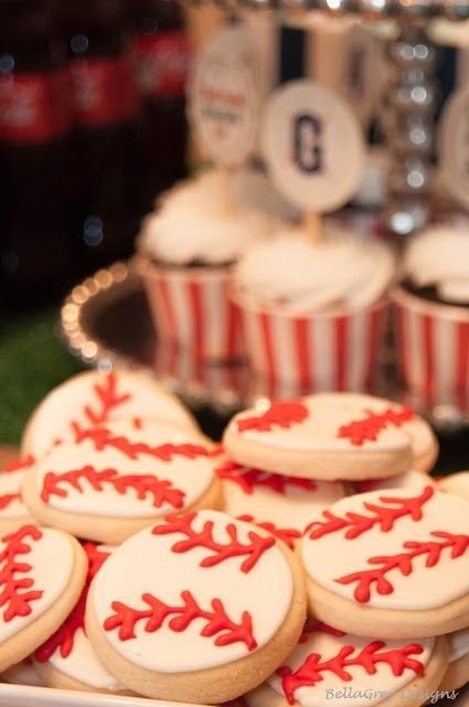 40+ Ideas To Throw The Perfect Baseball Tailgate Party! (Best Decor ...