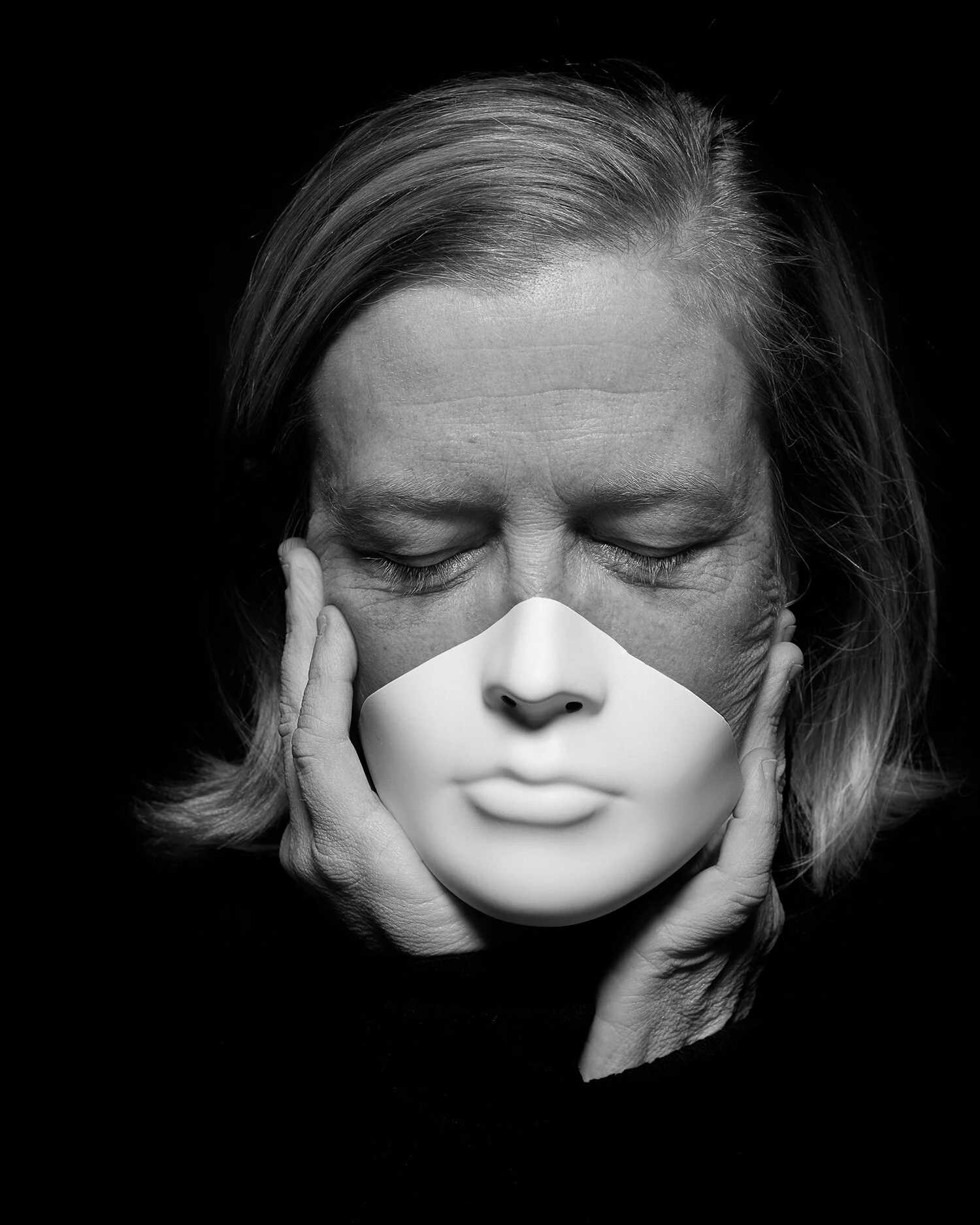 FACE OFF — Inga Pae