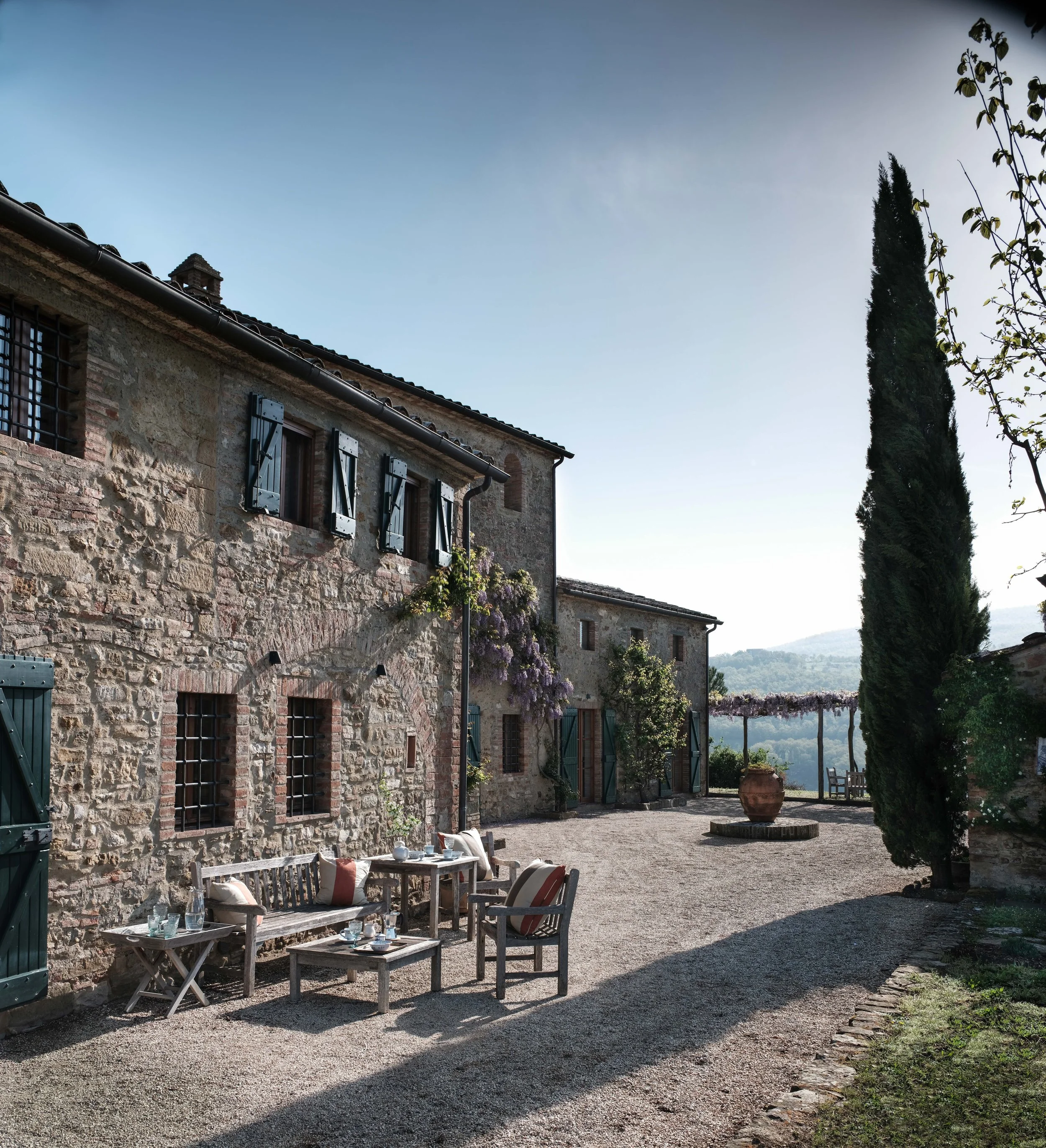 Sur Mesure, Hotels & Homes