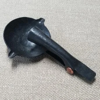 Gun Flints 5/8" size — Turkey Foot Trading Company and Forge LLC