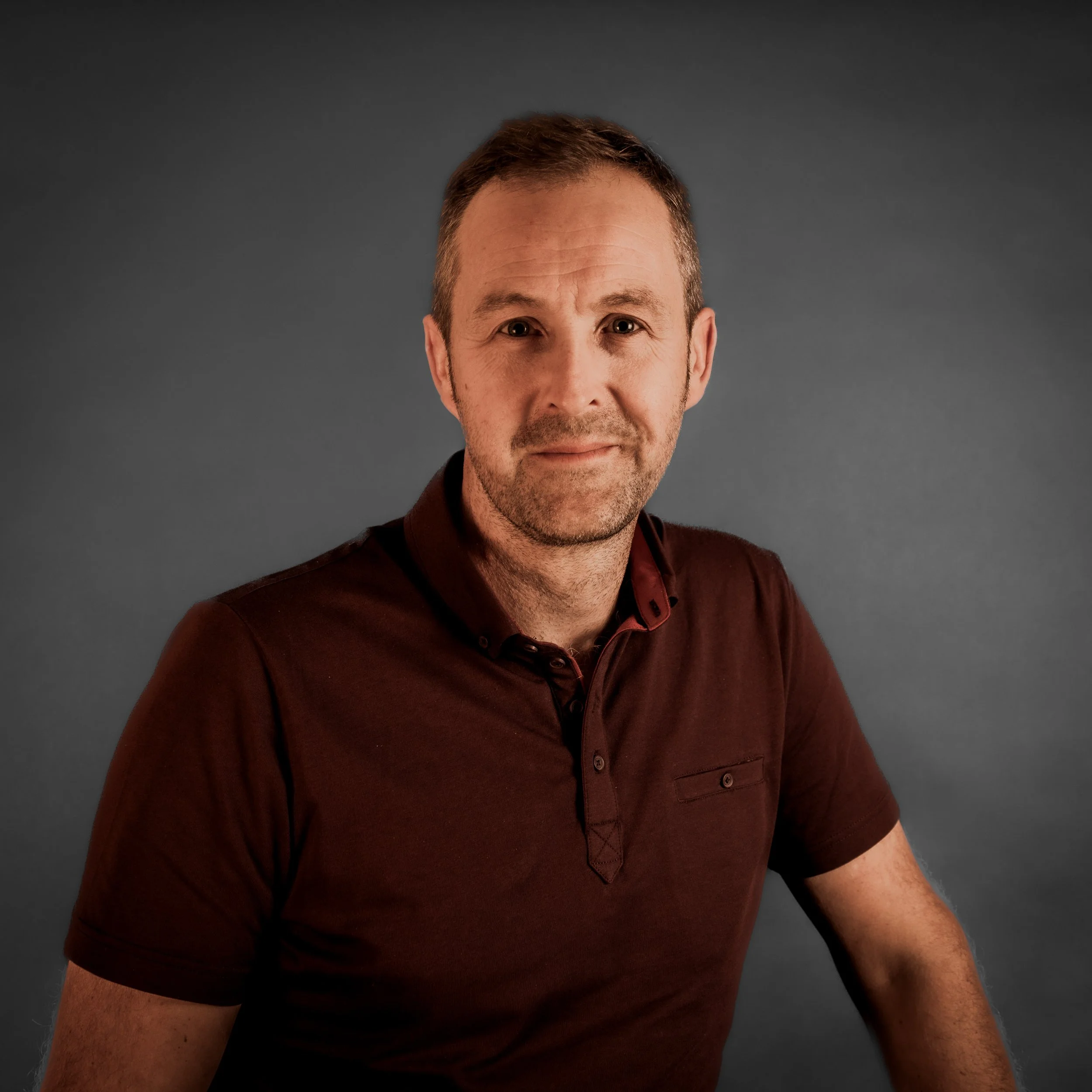 Gavin Scott — Star Live