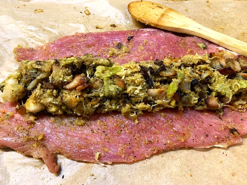 Pork Tenderloin Filled with Spinach and Bacon — Persnickety Panhandler