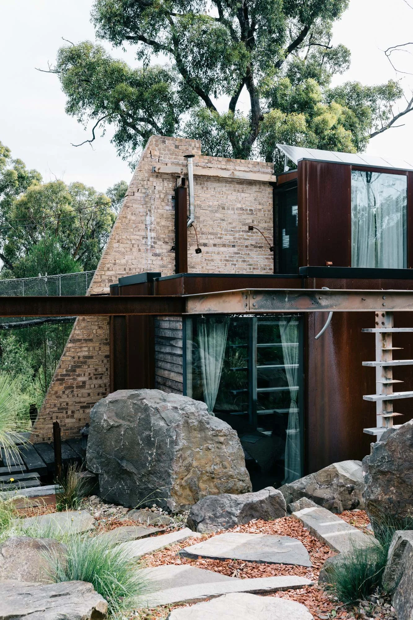 Off-grid house Callignee II — Marnie Hawson