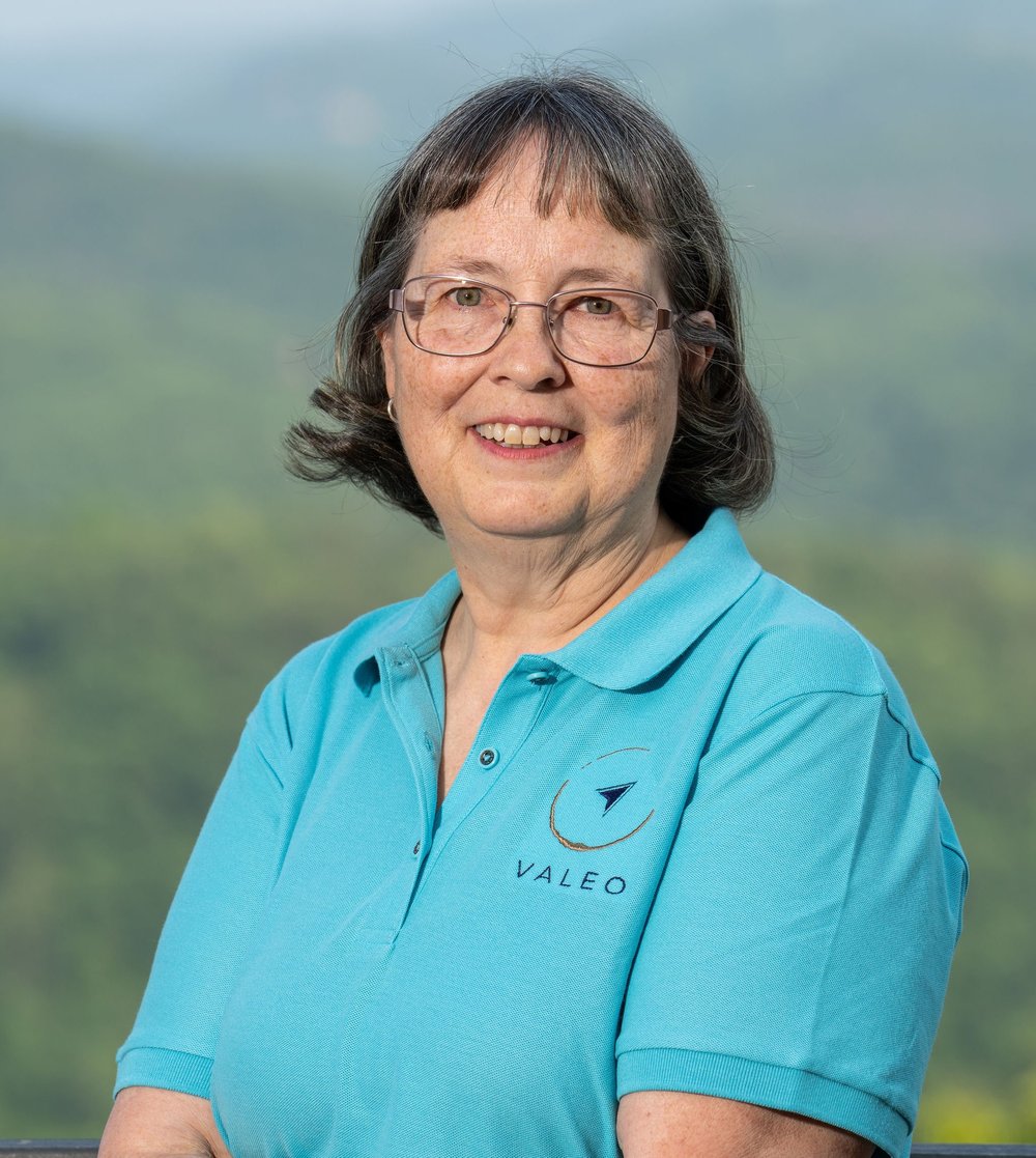 Pam, Debriefer — Valeo