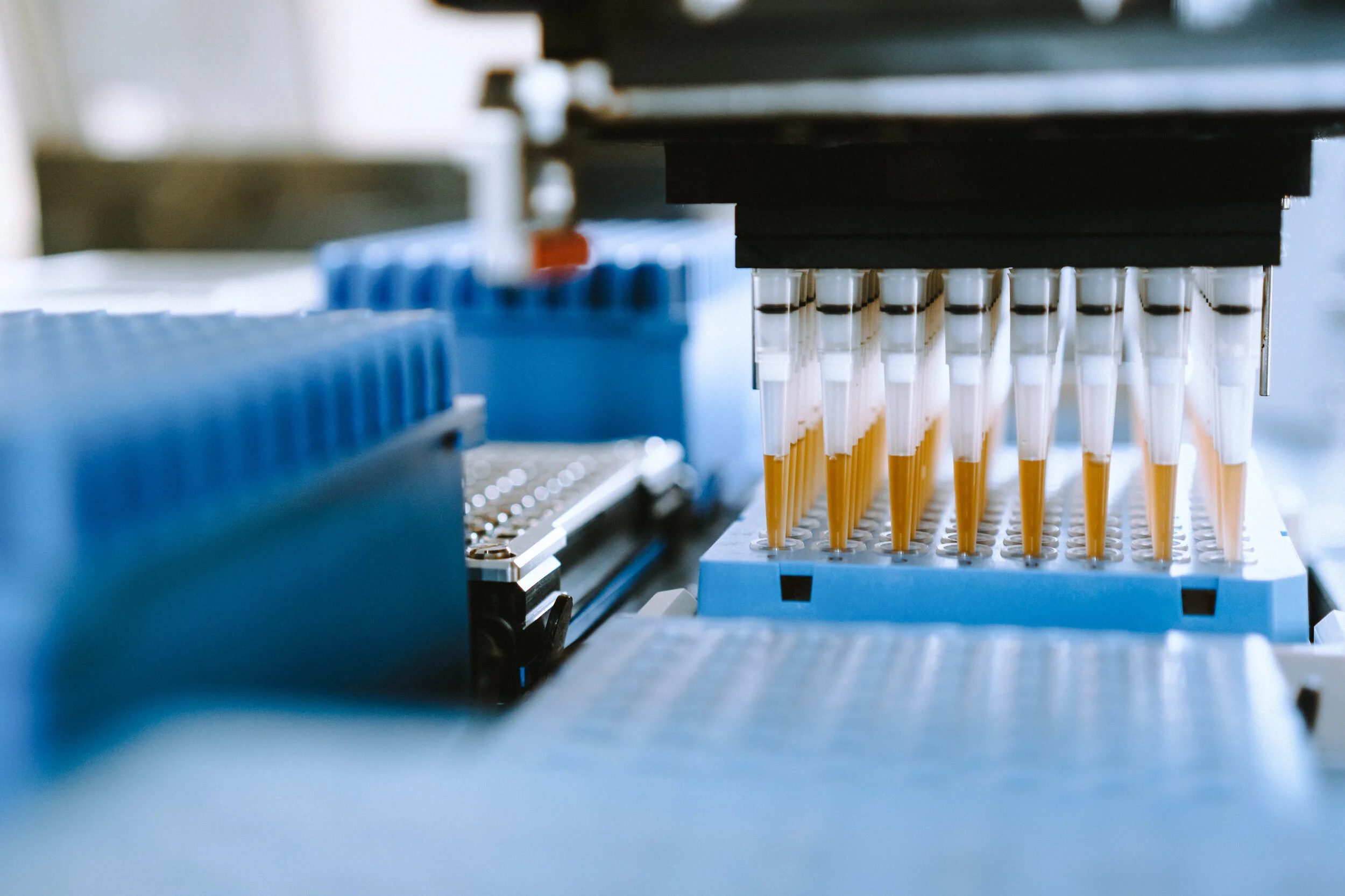 Life Science Automation Solutions — Arimation Robotics | Custom ...