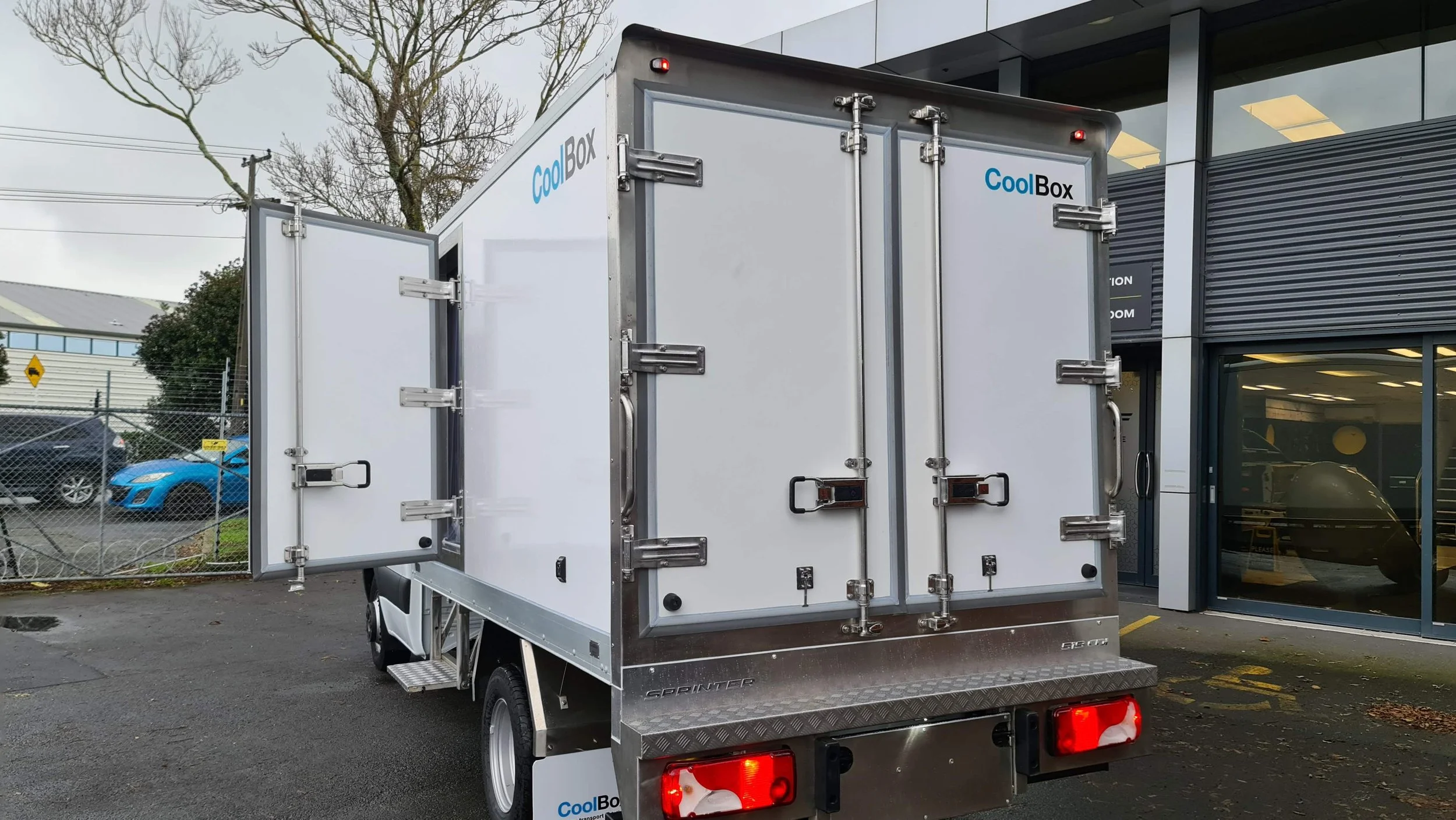 MERCEDES — COOL BOX NZ