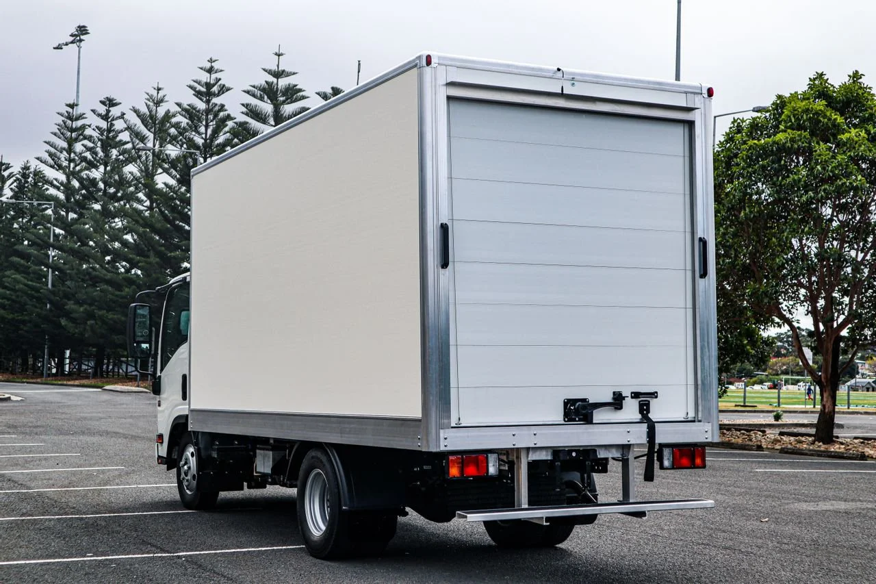 ISUZU — COOL BOX NZ