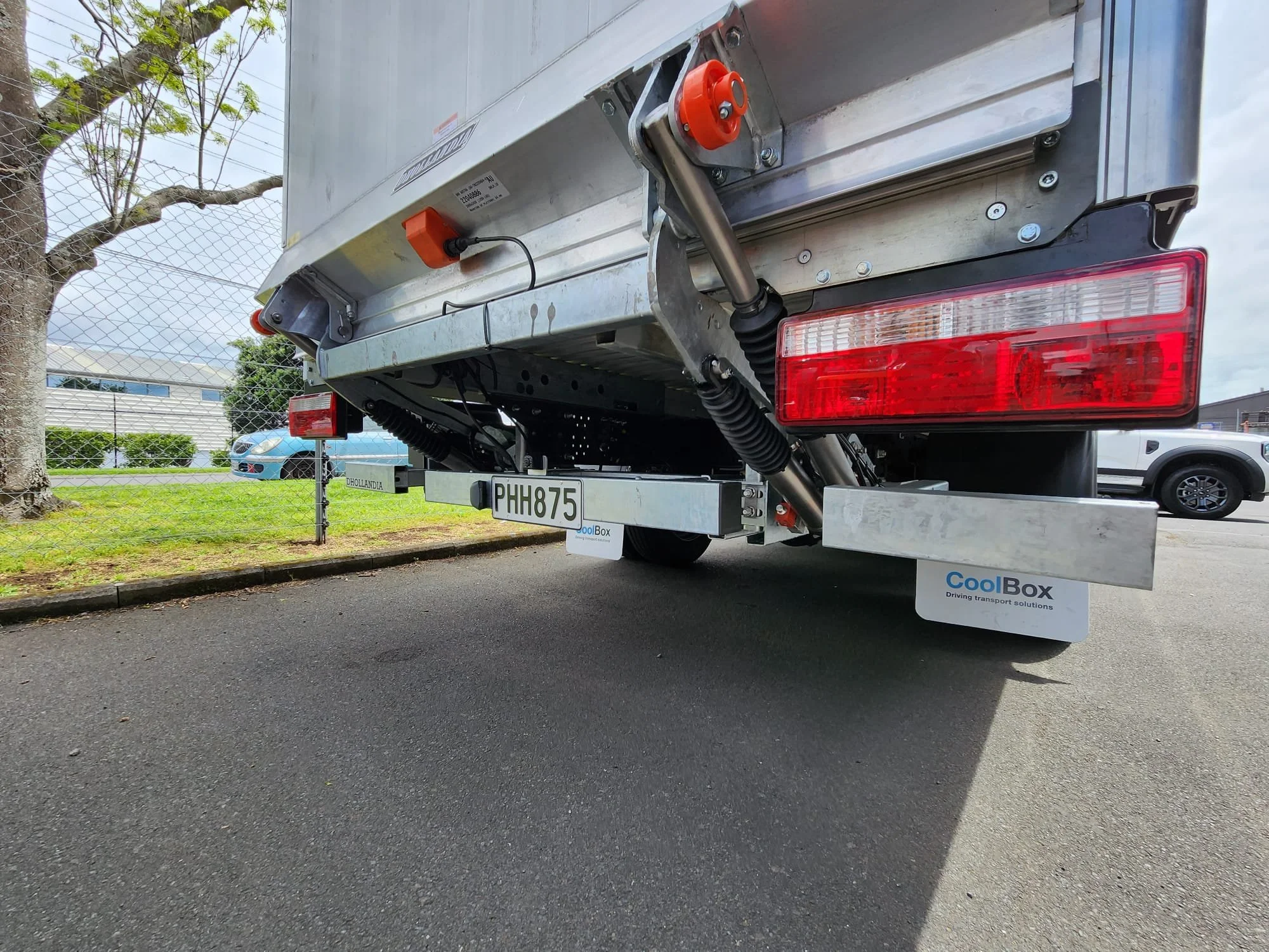 TAIL LIFT — COOL BOX NZ