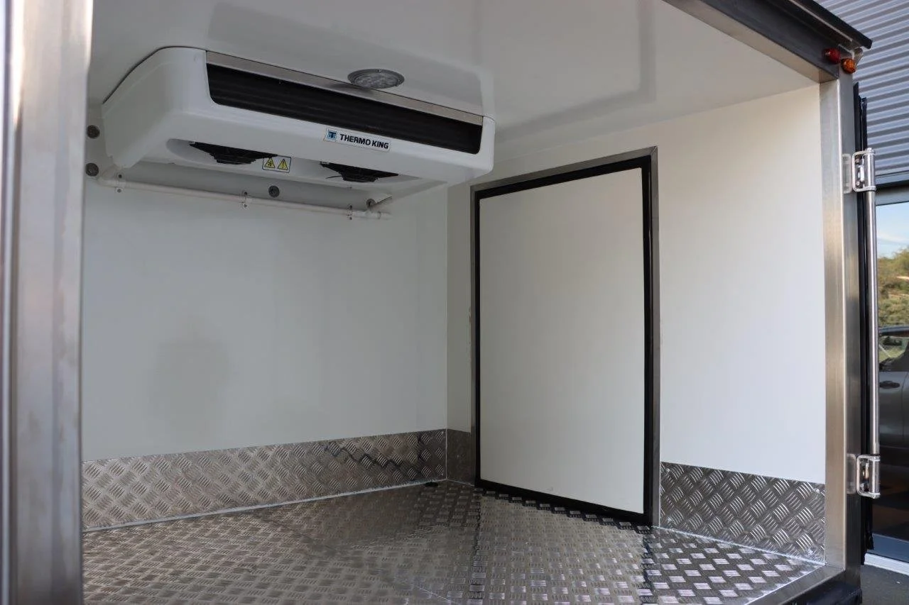 TOYOTA — COOL BOX NZ