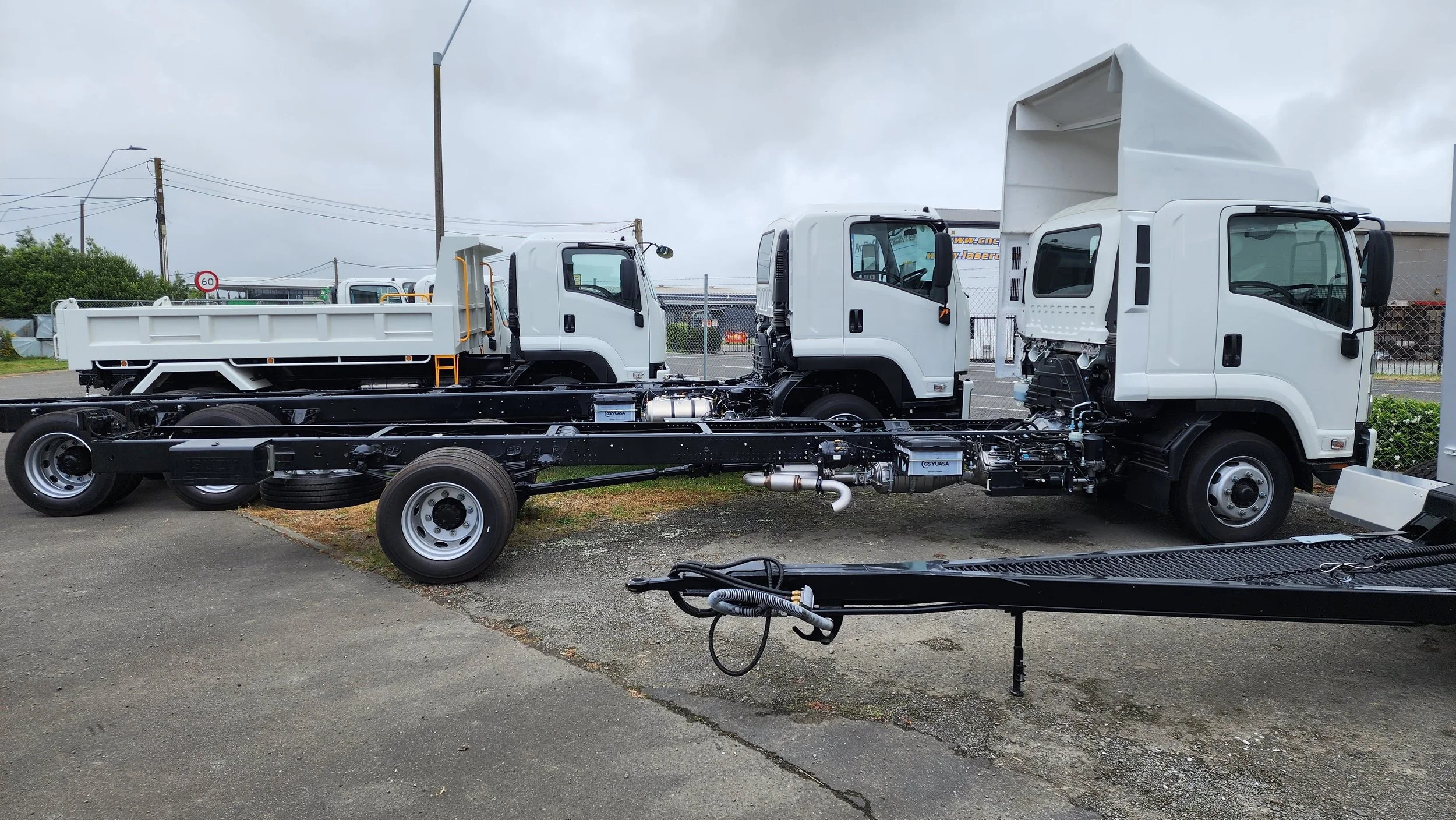 Isuzu FSR700-650 L Chassis — COOL BOX NZ