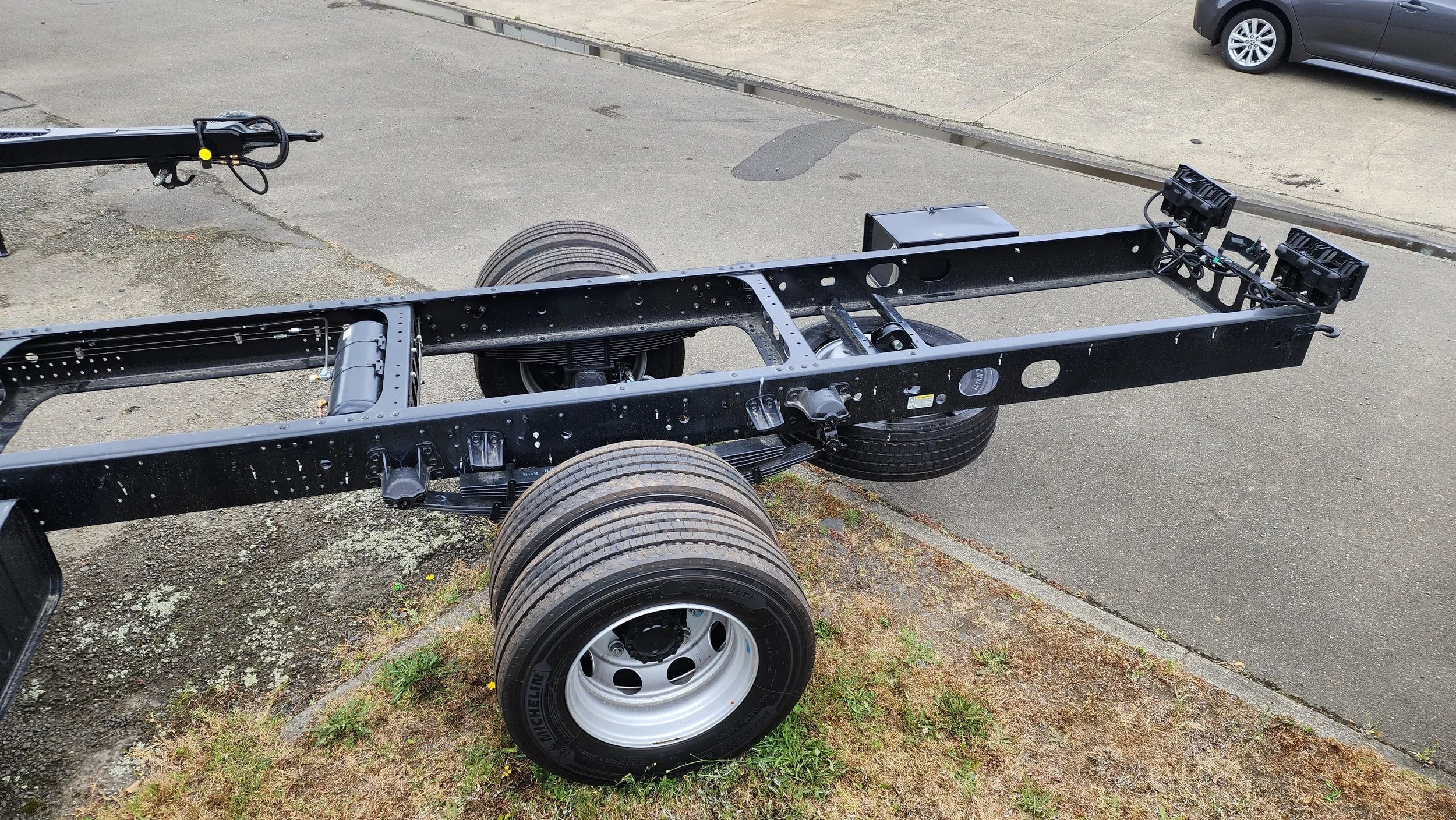 Isuzu FSR700-650 L Chassis — COOL BOX NZ
