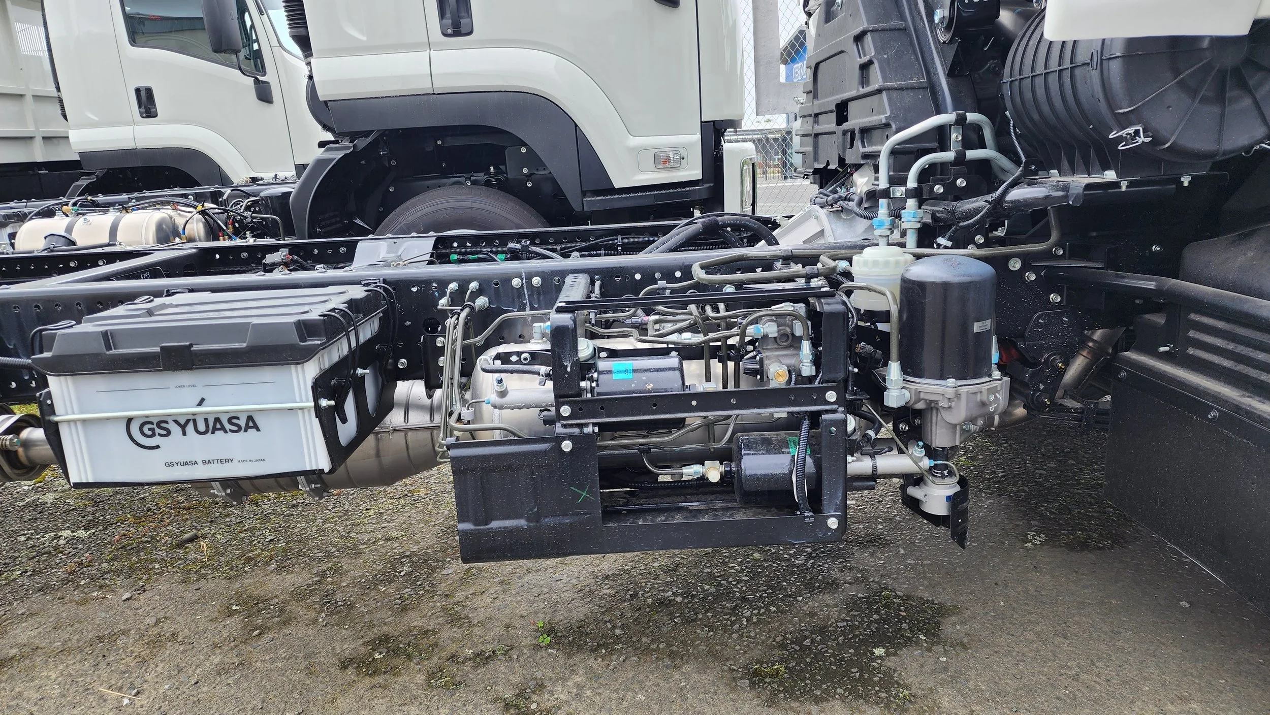 Isuzu FSR700-650 L Chassis — COOL BOX NZ