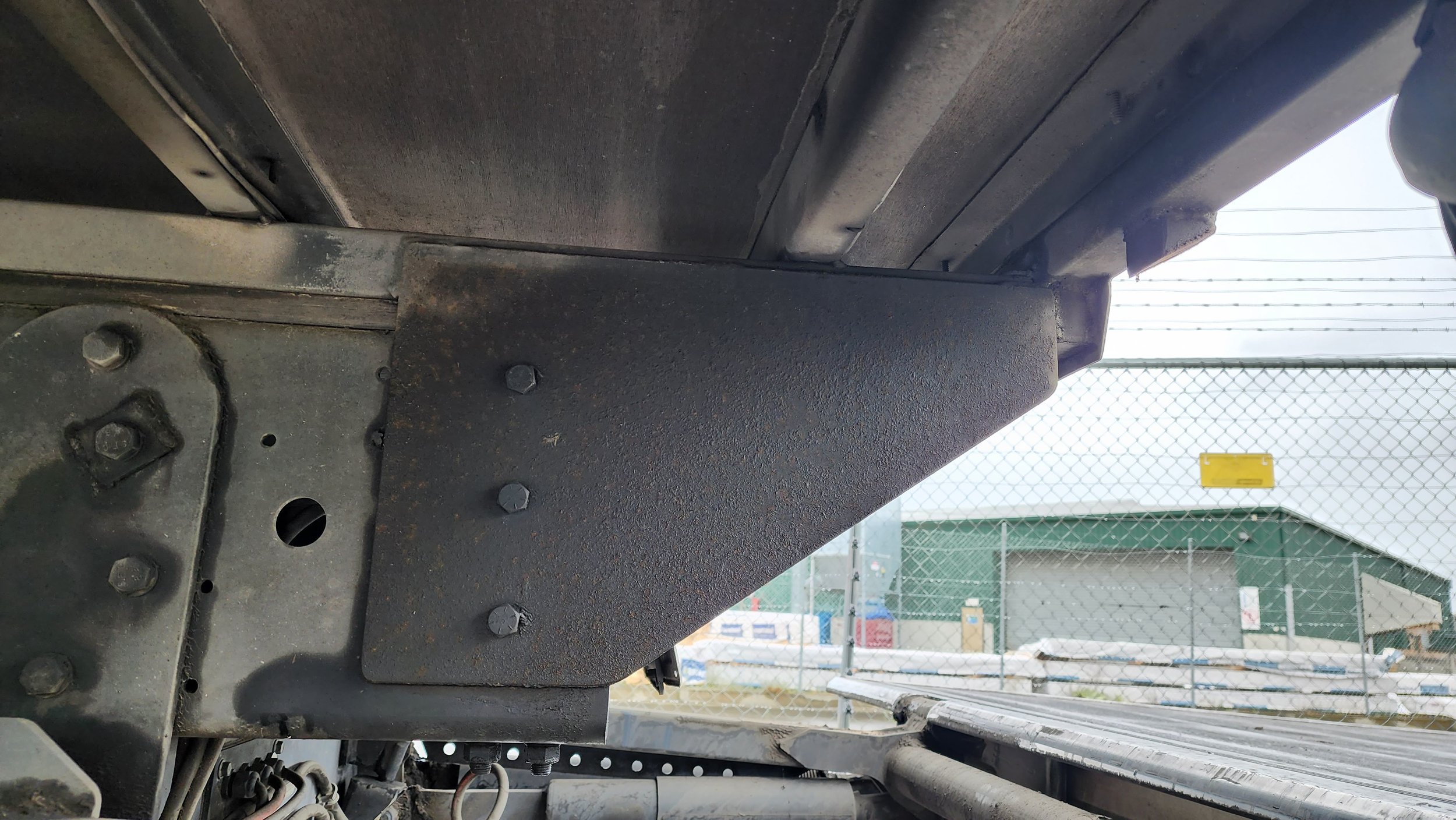 Isuzu FSR700-650 L Chassis — COOL BOX NZ