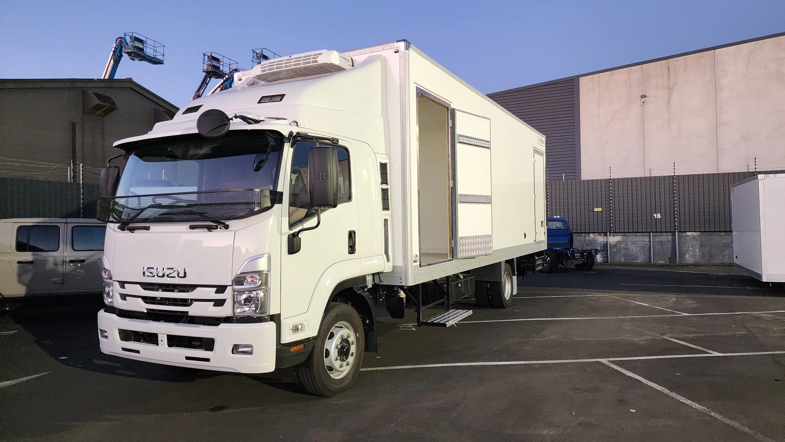 ISUZU — COOL BOX NZ