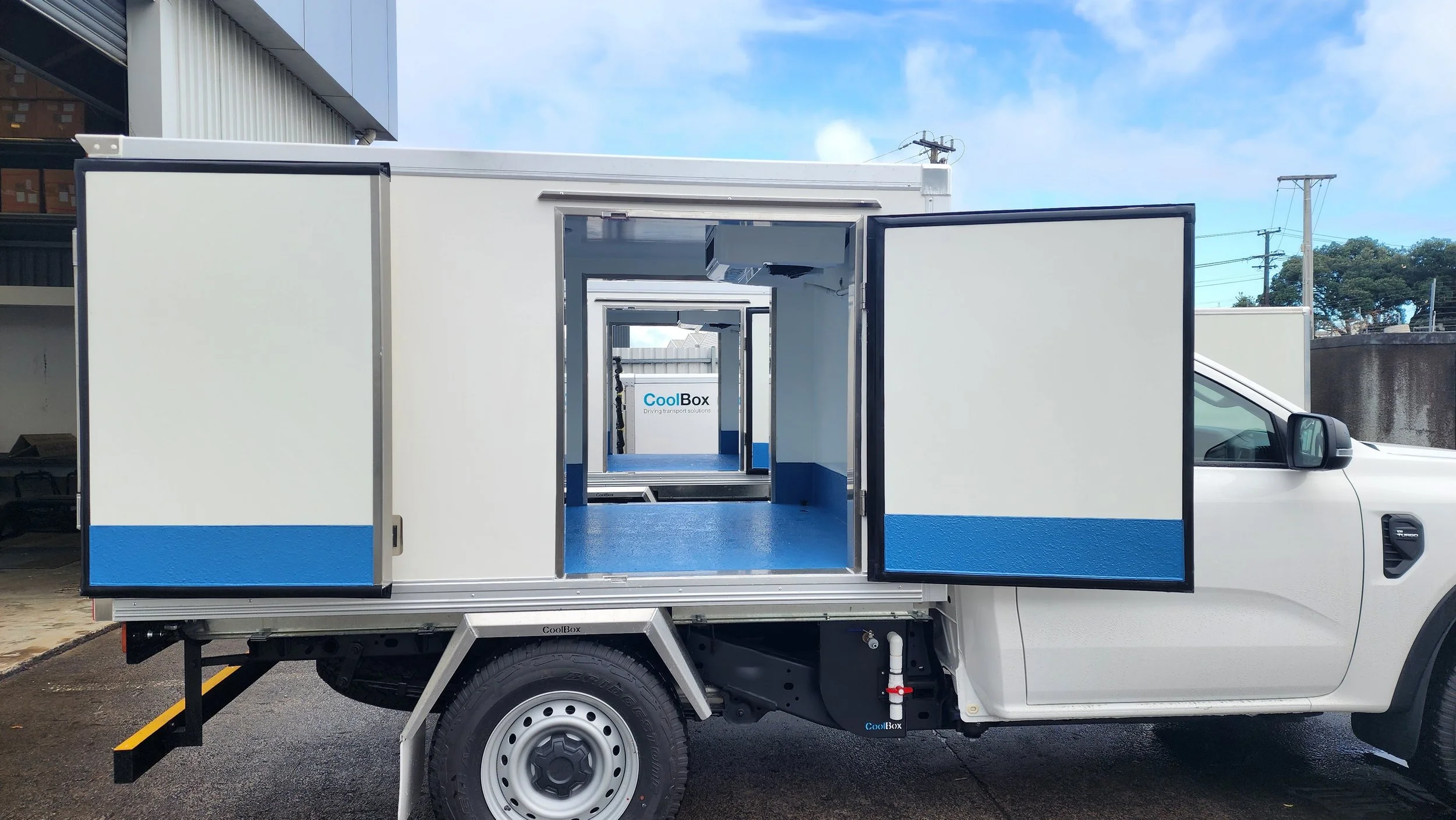 FORD — COOL BOX NZ