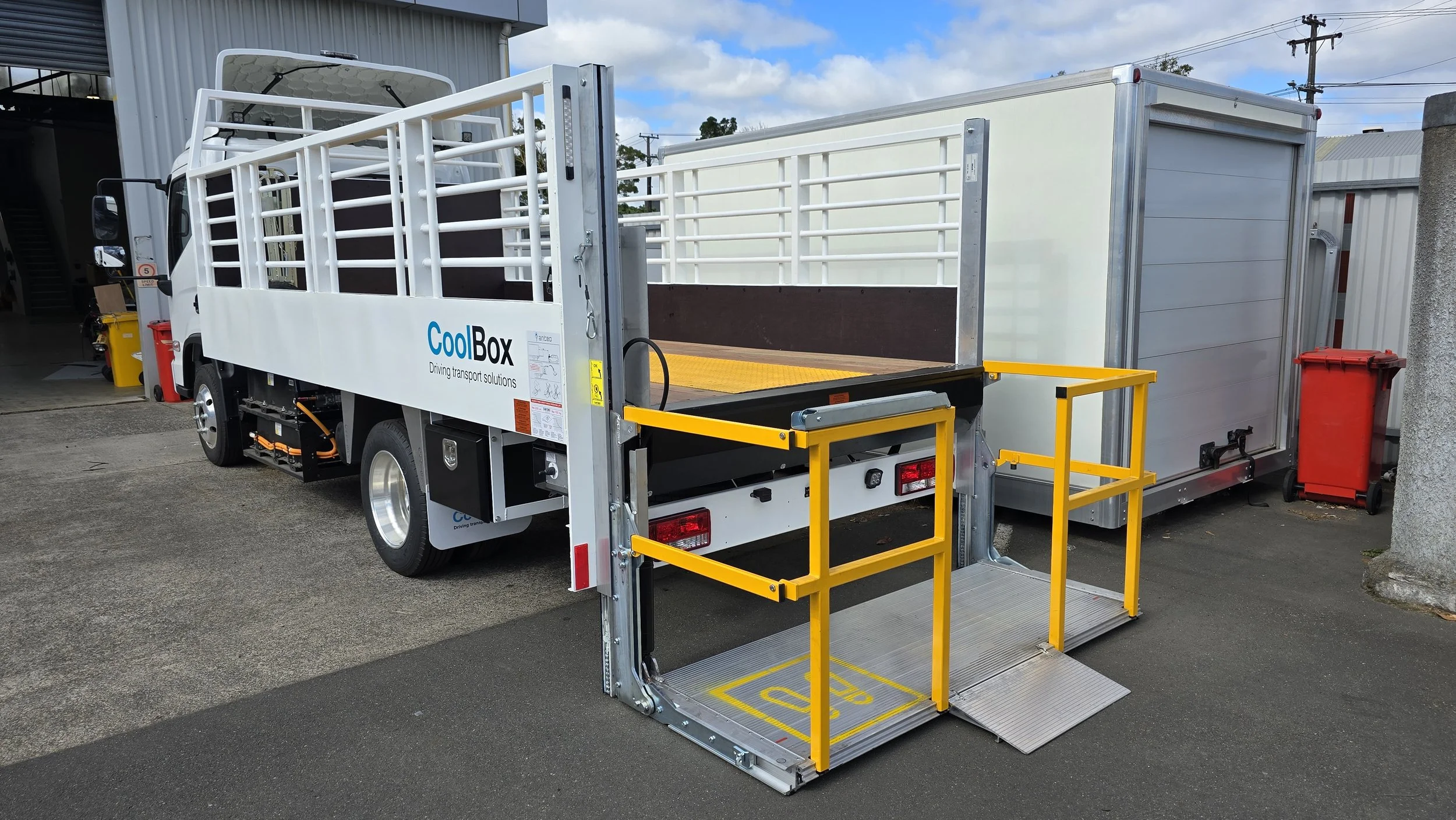 TAIL LIFT — COOL BOX NZ