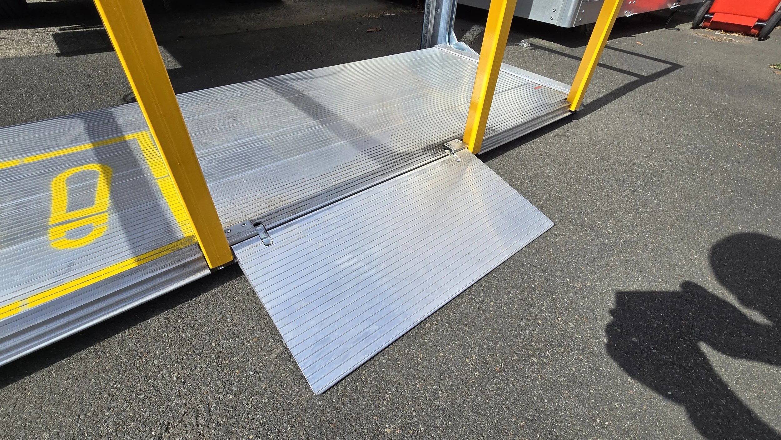 TAIL LIFT — COOL BOX NZ