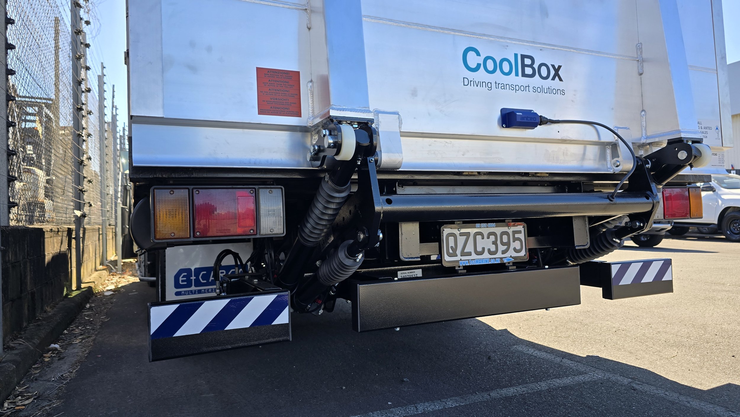 TAIL LIFT — COOL BOX NZ