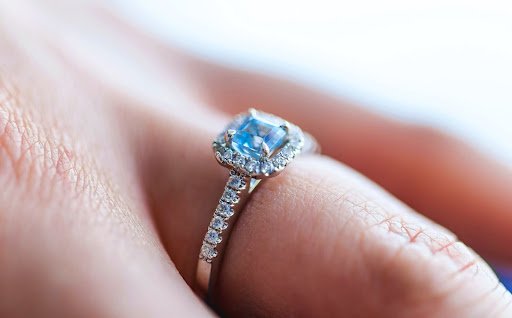 Five different stories about turning cremation ashes into diamonds ...