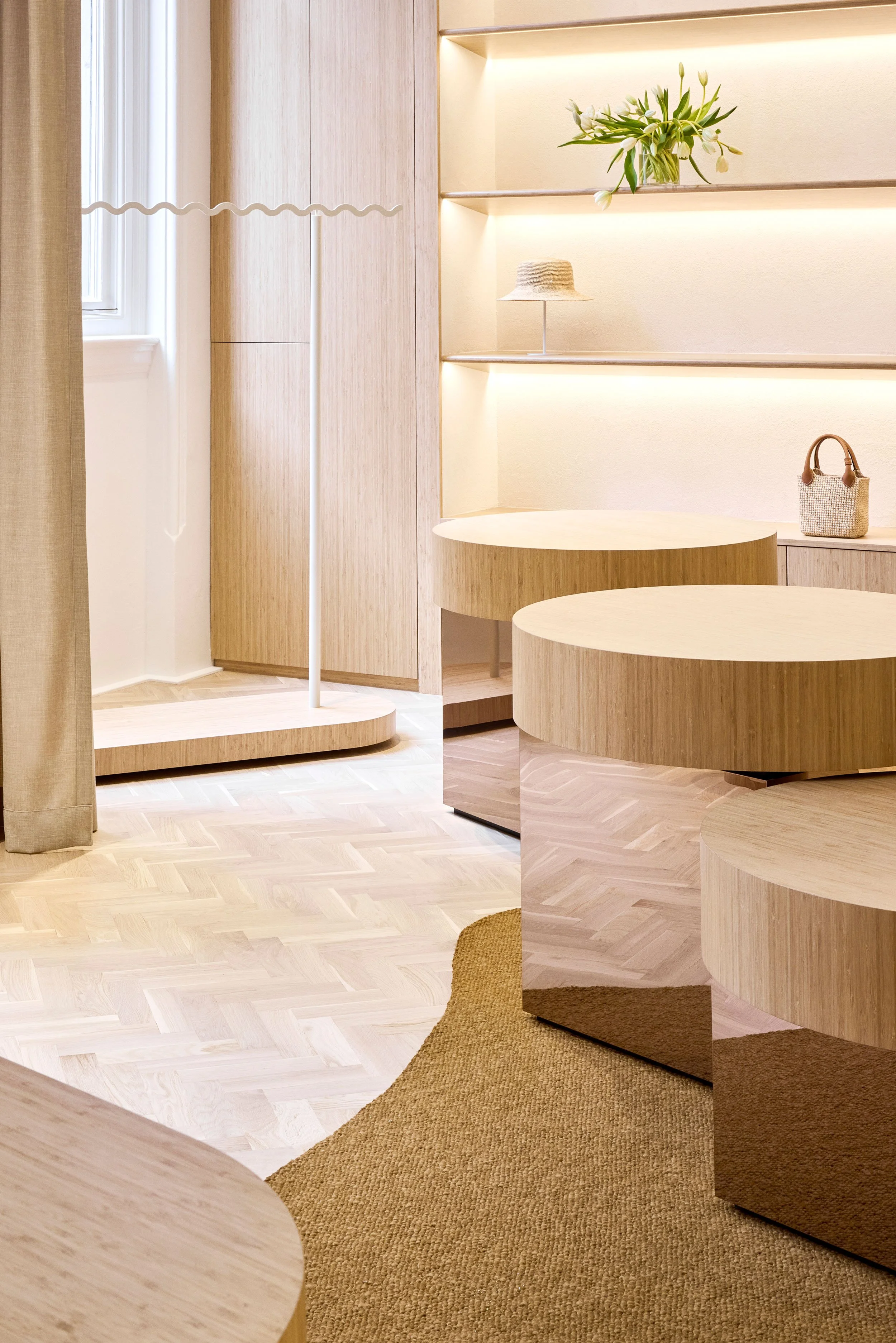 Helen Kaminski's Biophilic Store Design — Russell & George