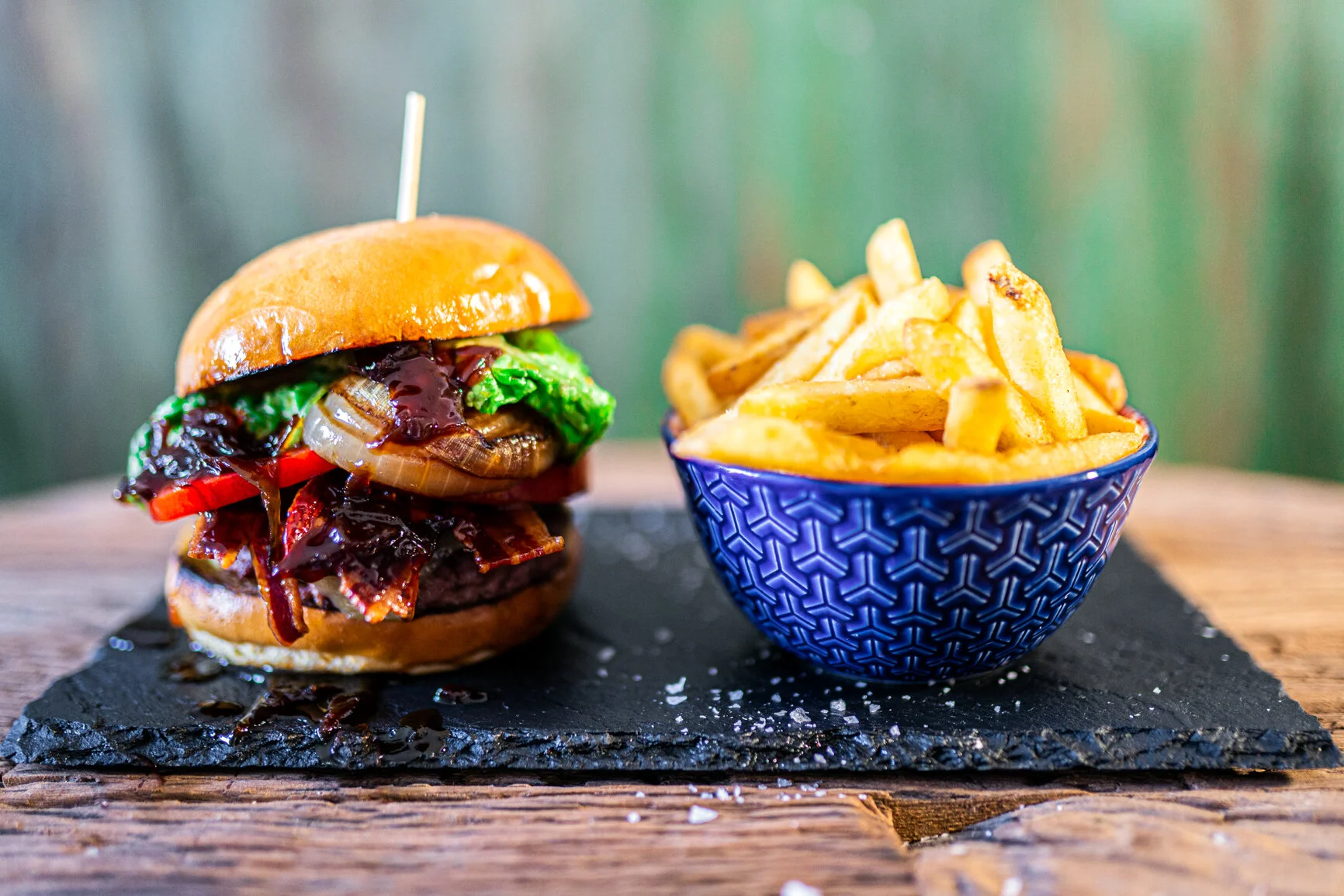 Leather & Lace Bar & Grill