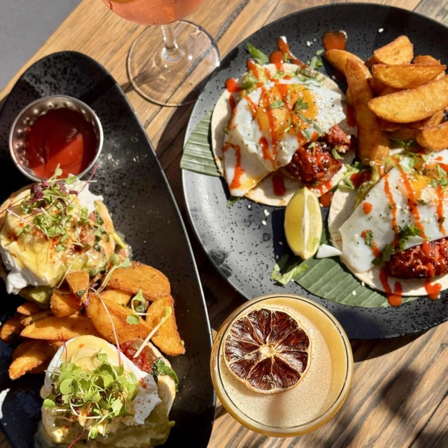 Boozy Brunch — The Giddy Goose Dundee