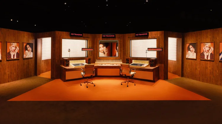 SET DESIGN BY RUBY LAW - GUCCI BEAUTY ÉTERNITÉ DE BEAUTÉ — RULA