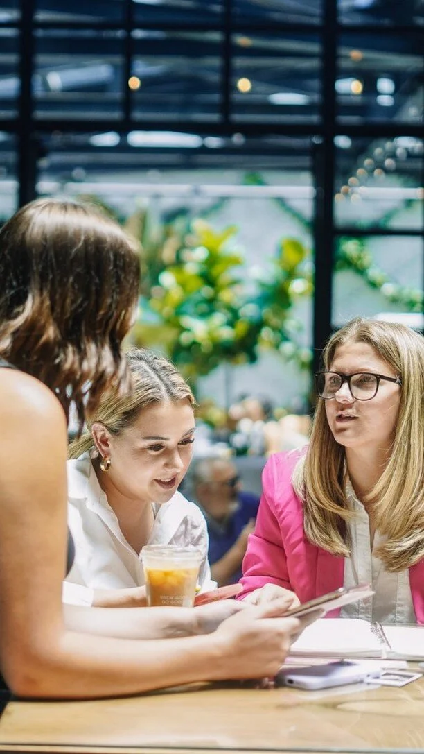 How To Position Yourself To Stand Out On Instagram — Social Savvy