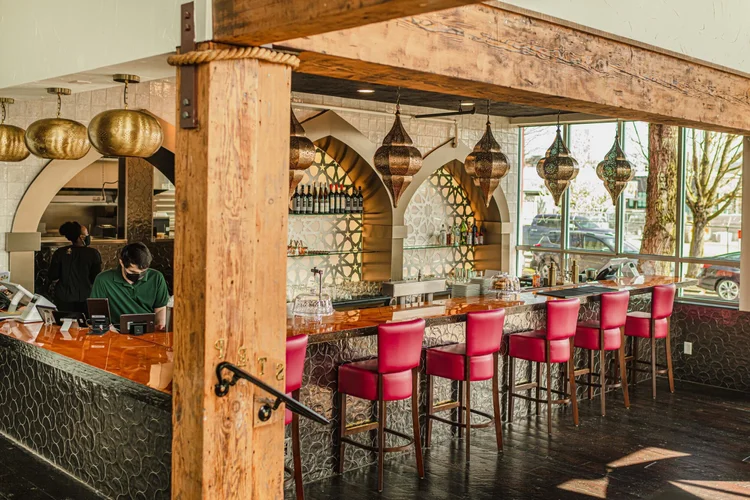 Nicholas Restaurant