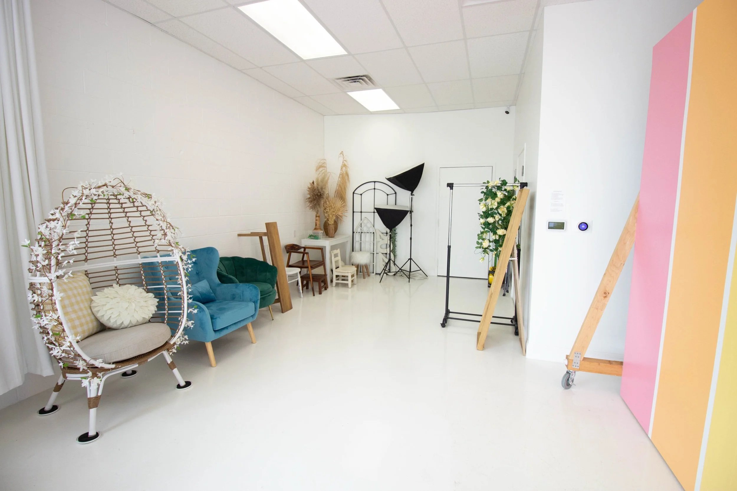 The Photo Space / Natural Light Photography Studio, Mesquite, TX