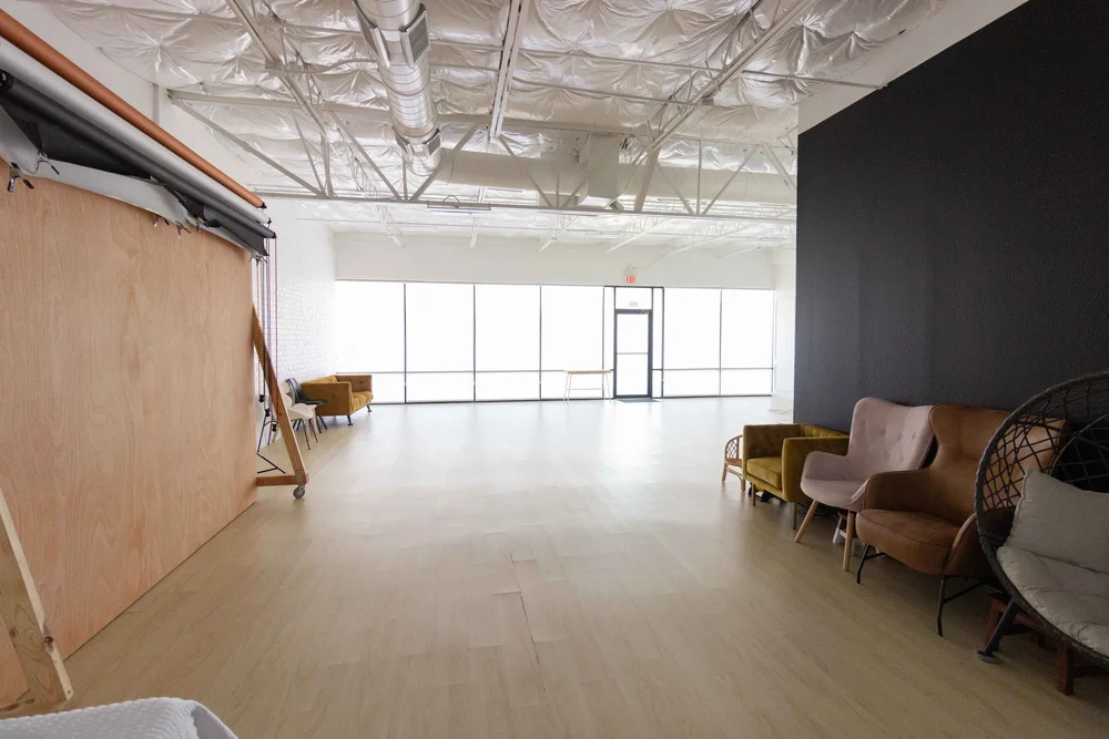 The Photo Space / Natural Light Photography Studio