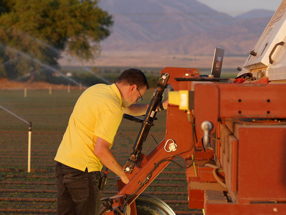 Support | Expert Service Anytime — Carbon Robotics