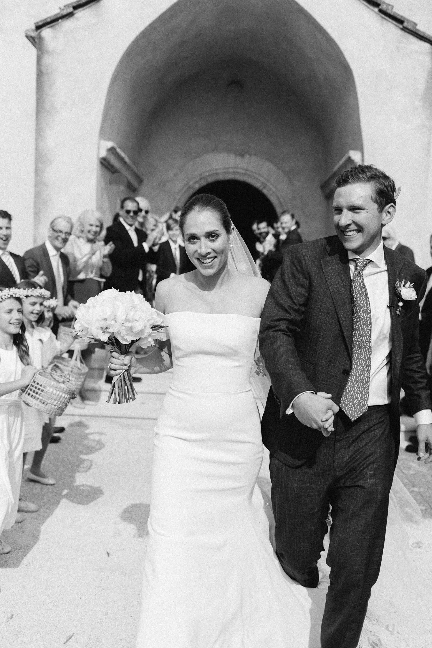 Georgia and Samuel - La Bastide de Gordes Wedding — MAYA MARÉCHAL