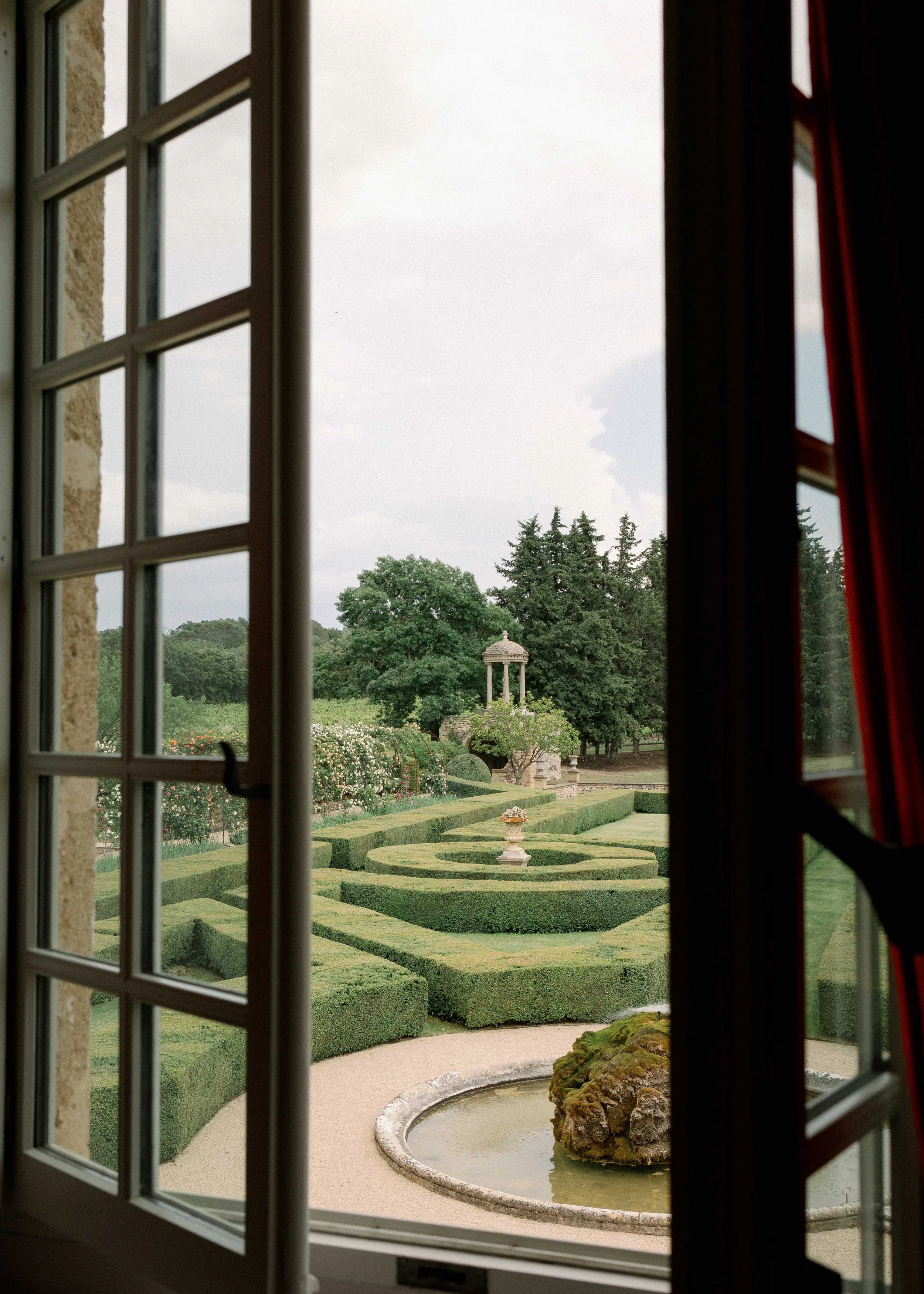 CHELSEA & GREG VILLA BAULIEU — MAYA MARÉCHAL